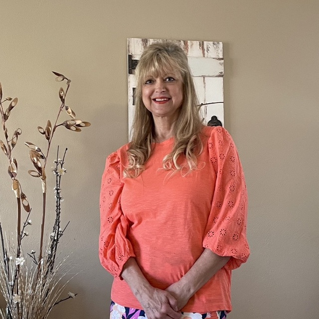 Leesa Rose - Musician in Mount Pleasant IA - BandMix.com