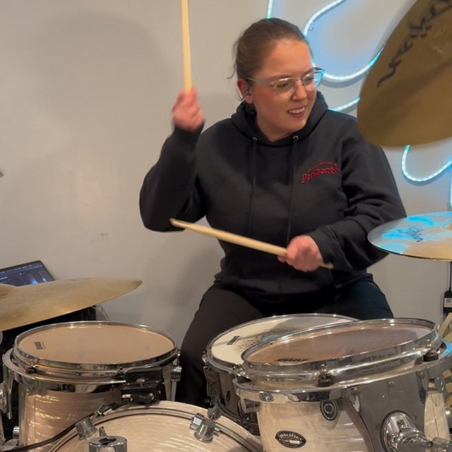 Saralyn Chernishuk - Musician in Wayne NJ - BandMix.com