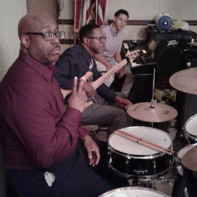 George - Band in Englewood NJ - BandMix.com