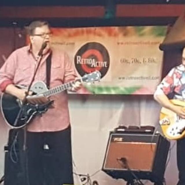 RetroActive - Band in Orland Hills IL - BandMix.com