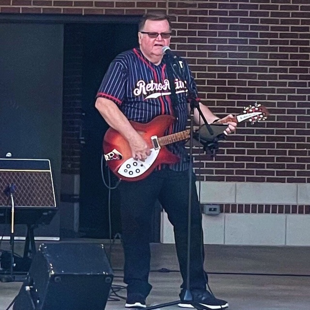 RetroActive - Band in Orland Park IL - BandMix.com