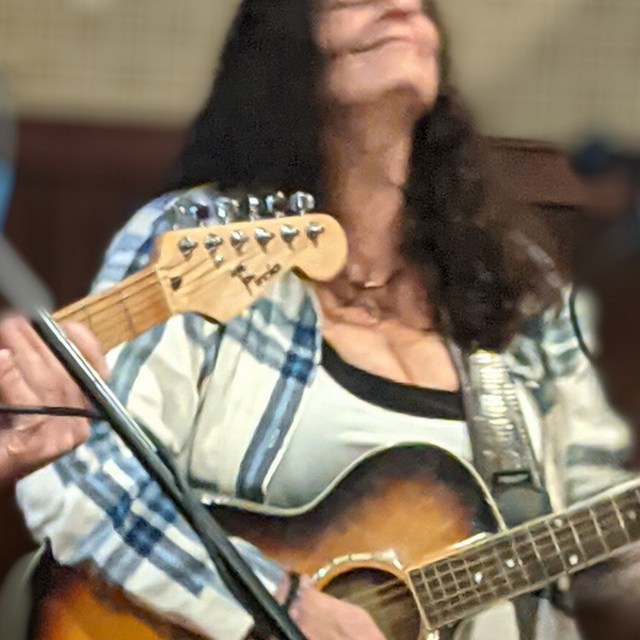 Elliemurphy - Musician in Hudson MA - BandMix.com