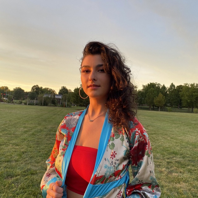 Breena Shusterman - Musician in Mundelein IL - BandMix.com