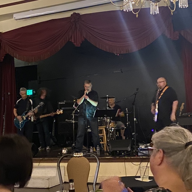 Rob - Band in Roseville CA - BandMix.com