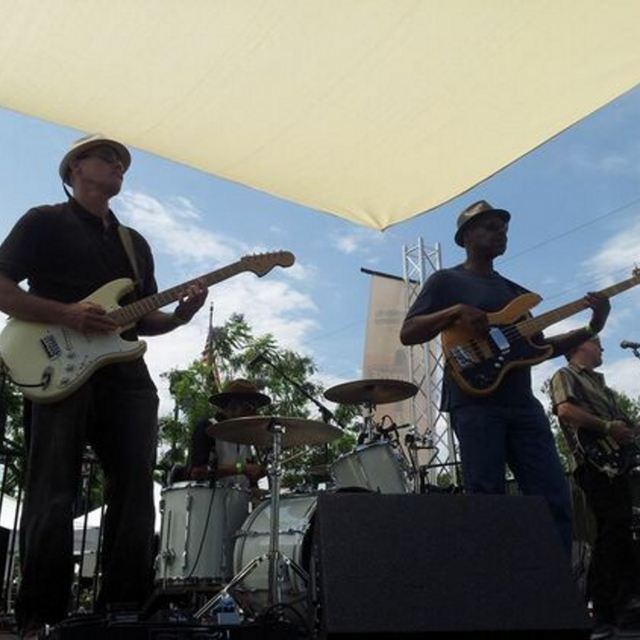 3B - Band in Siloam Springs AR - BandMix.com