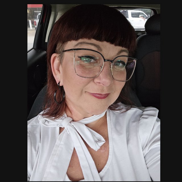 Crystal Lee - Musician in Spring City PA - BandMix.com