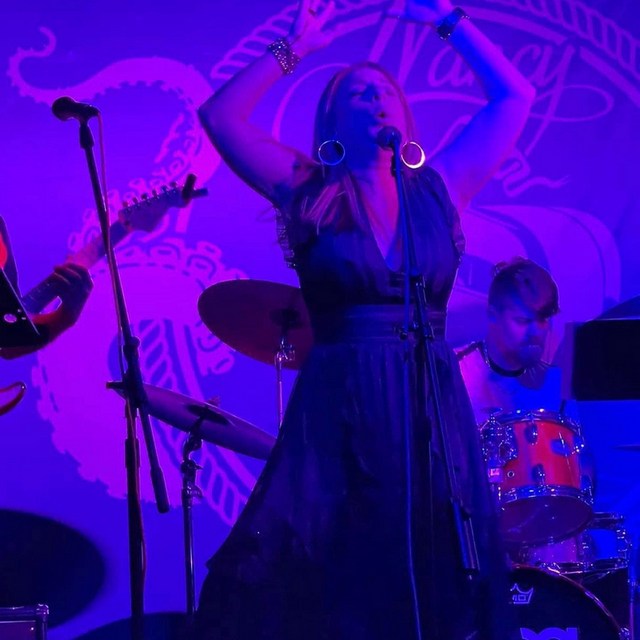 Liza - Band in Hollywood FL - BandMix.com