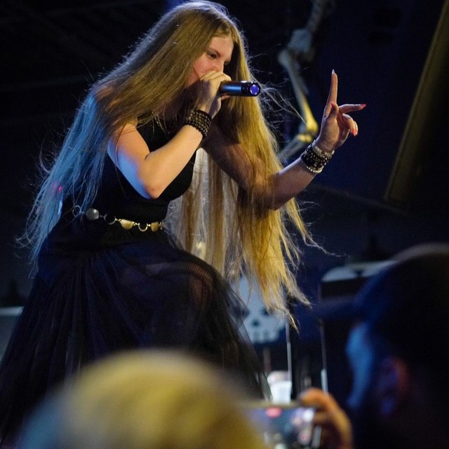 Lonna Nelson - Musician in Ephrata PA - BandMix.com