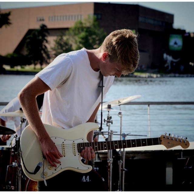 Pdiddle - Musician in Milwaukee WI - BandMix.com