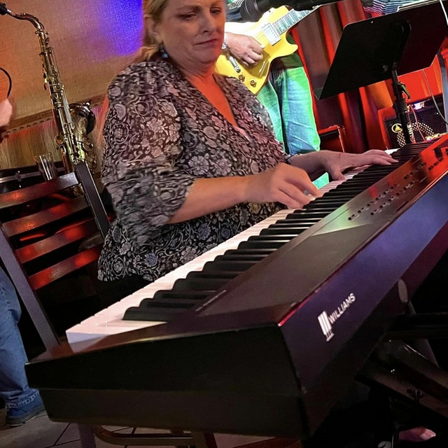 Jenee - Band in Mission Viejo CA - BandMix.com