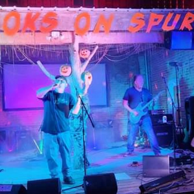 One Two Many - Band in Appleton WI - BandMix.com