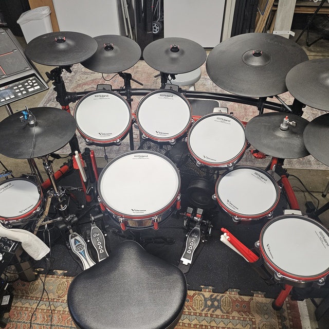 Pocket Change - Musician in Anderson IN - BandMix.com