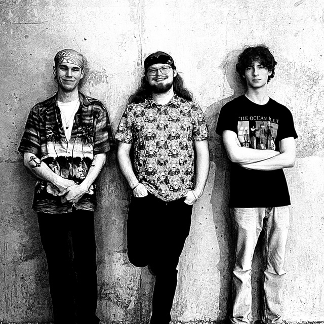 Exit Ticket - Band in Clinton Township MI - BandMix.com