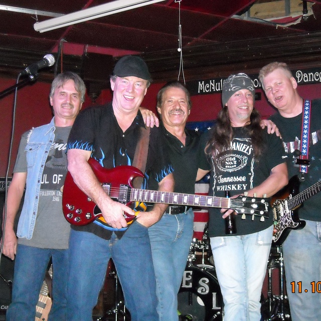 Tom - Band in Oswego IL - BandMix.com