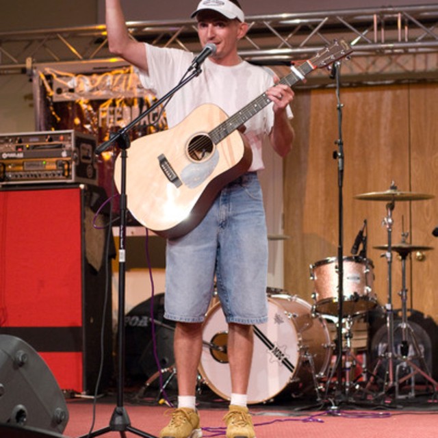 Robbie Lee - Band in Warsaw OH - BandMix.com