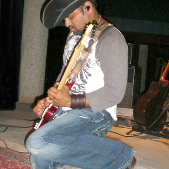 Nigel Edison - Band in Houston TX - BandMix.com