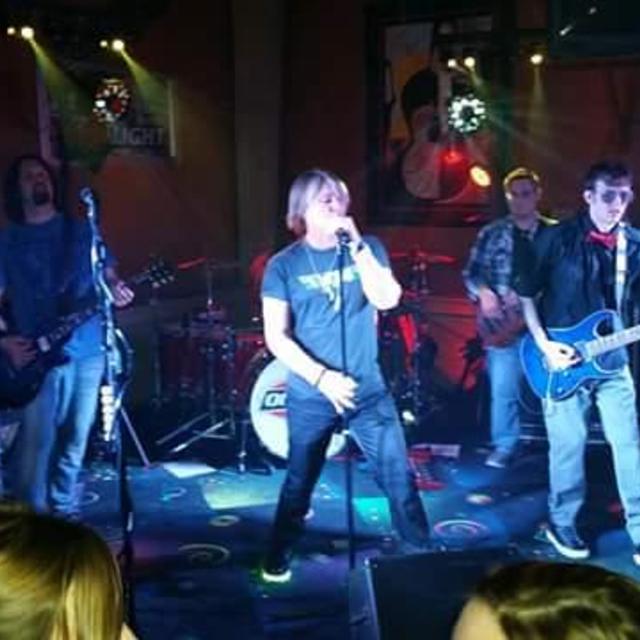 Troy Stone - Musician in Paris IL - BandMix.com