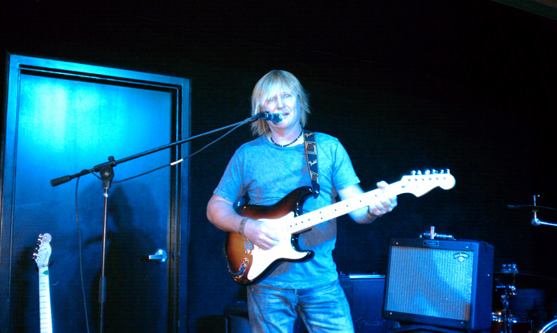 Troy Stone - Musician in Paris IL - BandMix.com