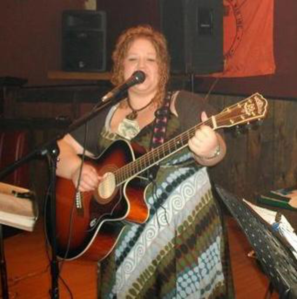 Jill McIntosh - Musician in Paris Crossing IN - BandMix.com