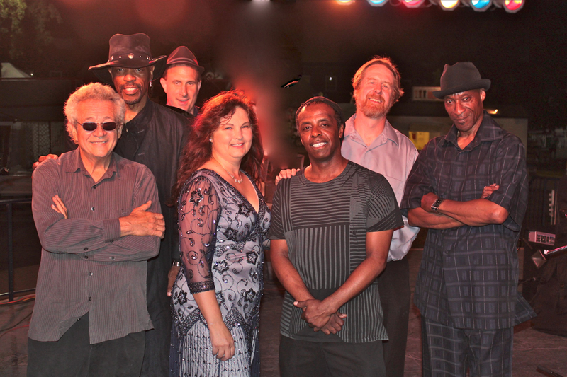 Carrie Lyn Infusion - Band in Oswego IL - BandMix.com