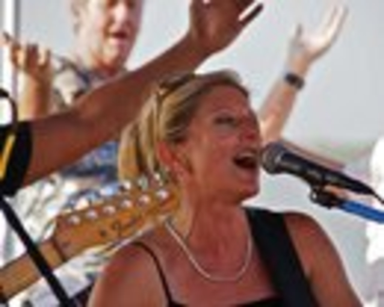 Shelly Watson - Musician in Naples FL - BandMix.com